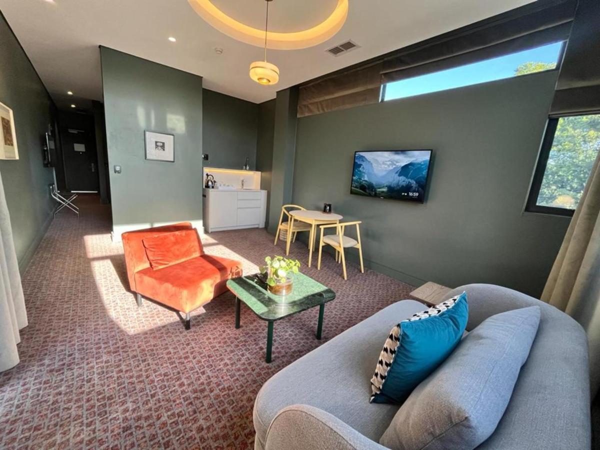 HOME SUITE HOTELS ROSEBANK JOHANNESBURG - BOOK 4-STAR ACCOMMODATION IN ...