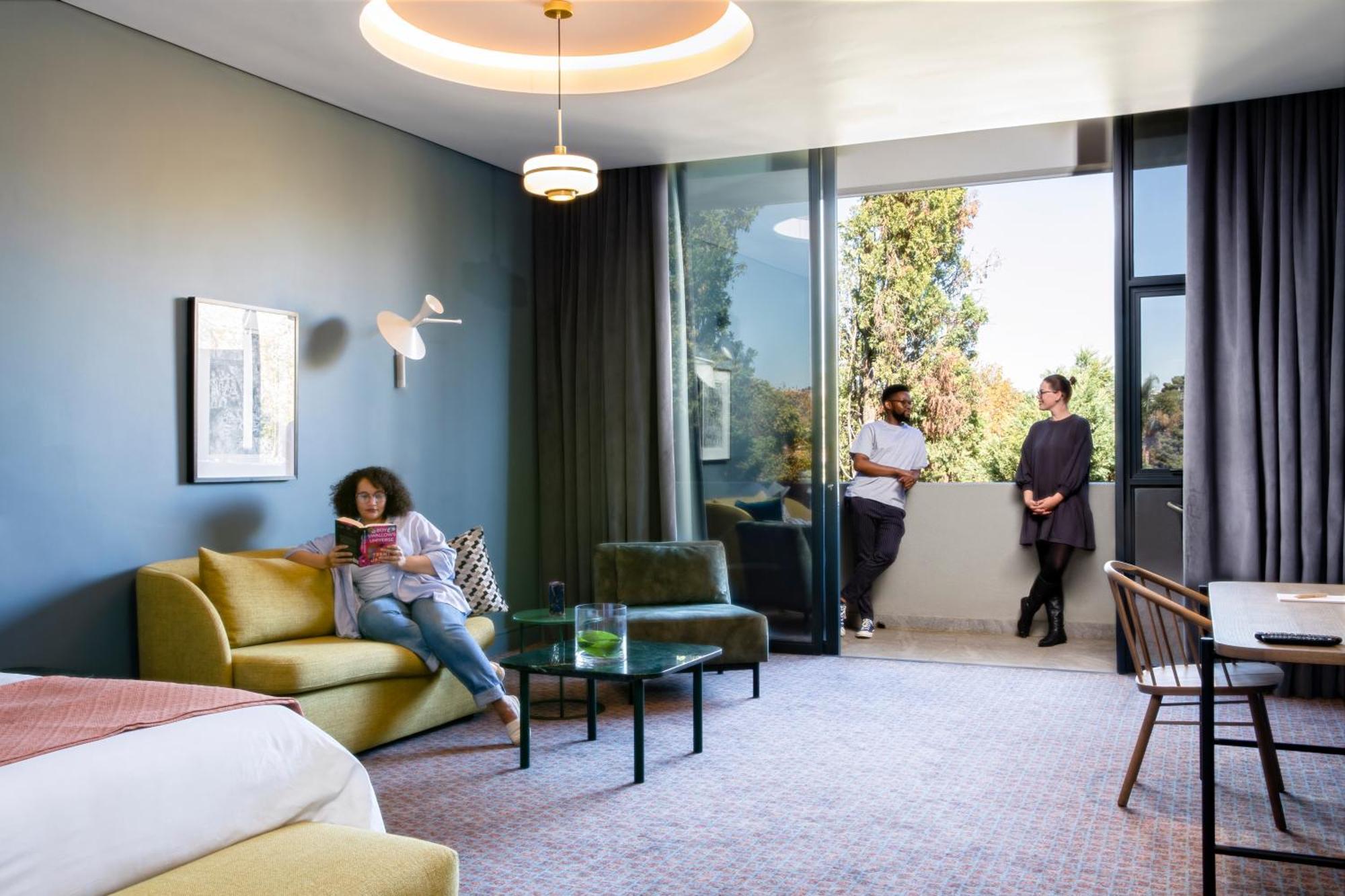 HOME SUITE HOTELS ROSEBANK JOHANNESBURG - BOOK 4-STAR ACCOMMODATION IN ...